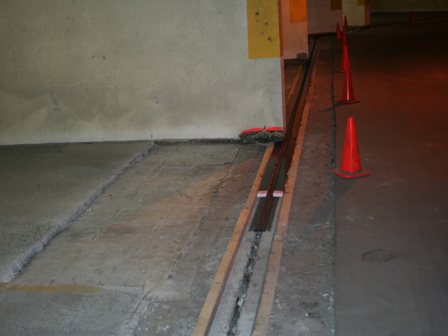 AJS Contracting - Harbour Square Expansion Joint
